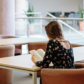 How to Focus When Reading: 15 Proven Techniques